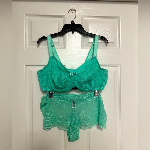 Fox & Royal / Hips & Curves | Intimates & Sleepwear | Mint Greenfox ...